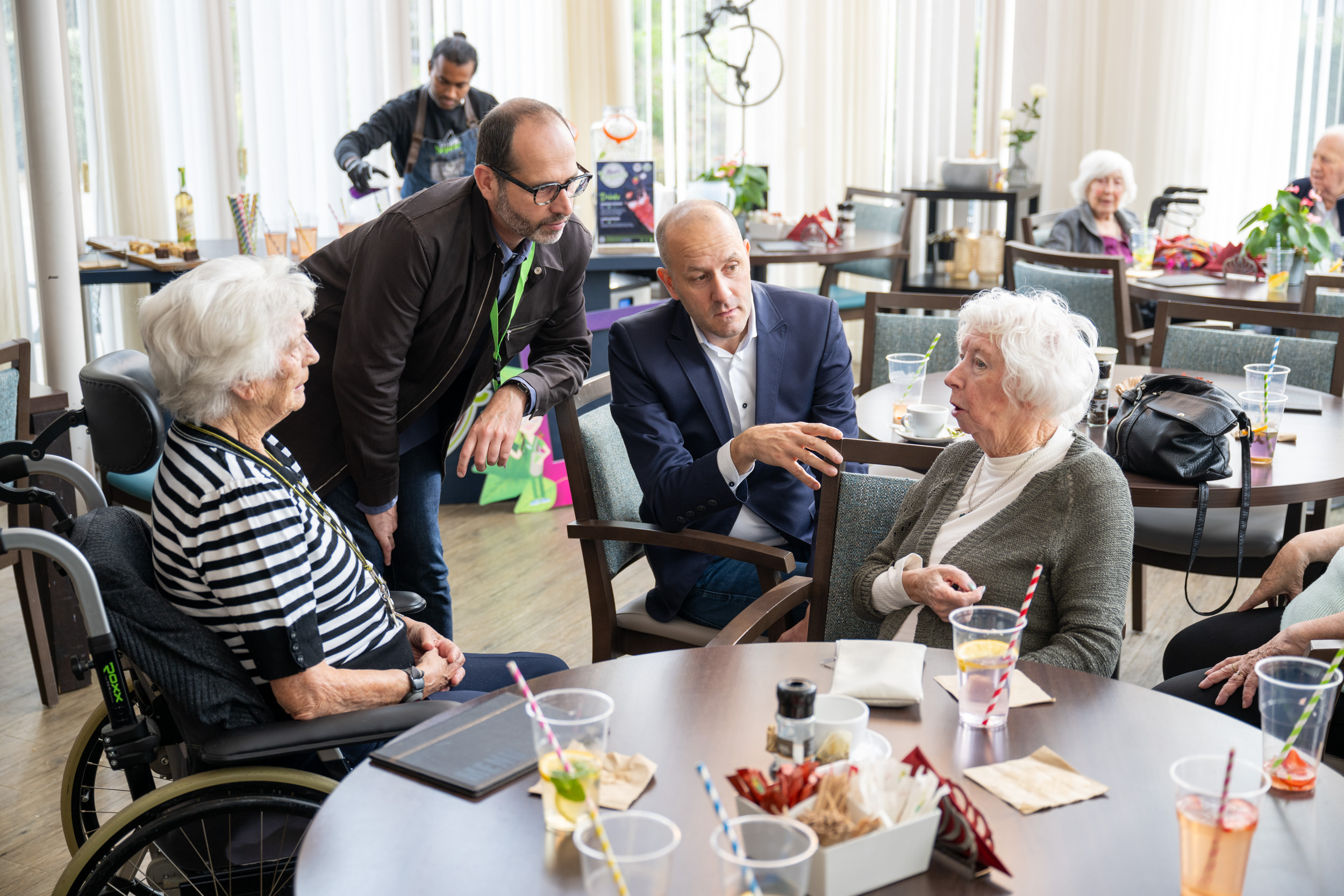Duurzaamheid n de zorg samen met bewoners en cliënten aanpakken levert ...