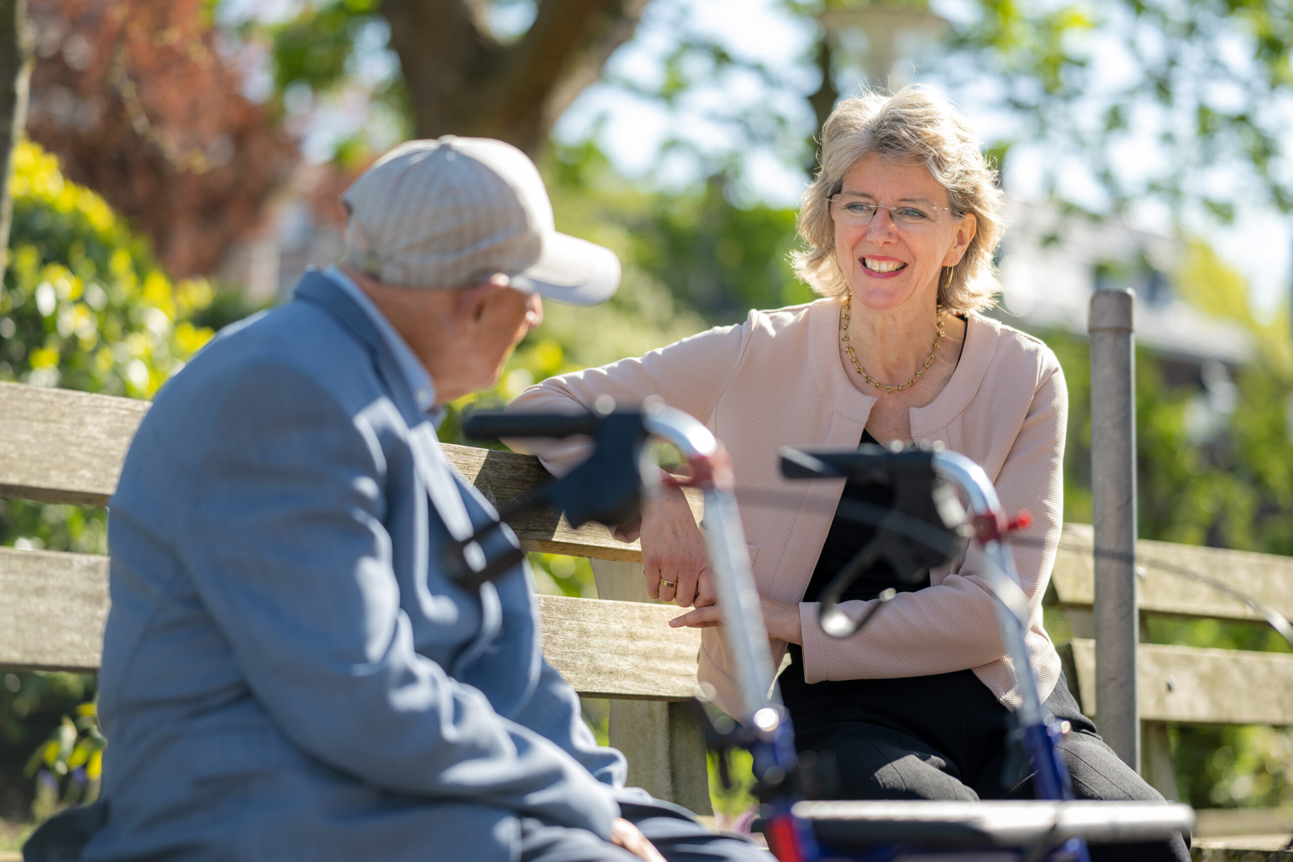 Annemiek draagt Stichting Ons Thuis een zeer warm hart toe - Saffier